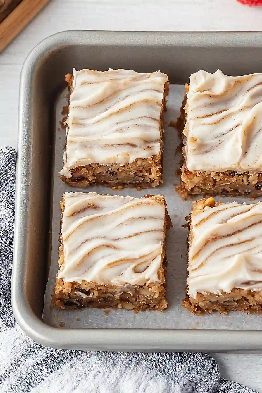 Irresistible Oatmeal Raisin Cookie Bars - theamazingfood