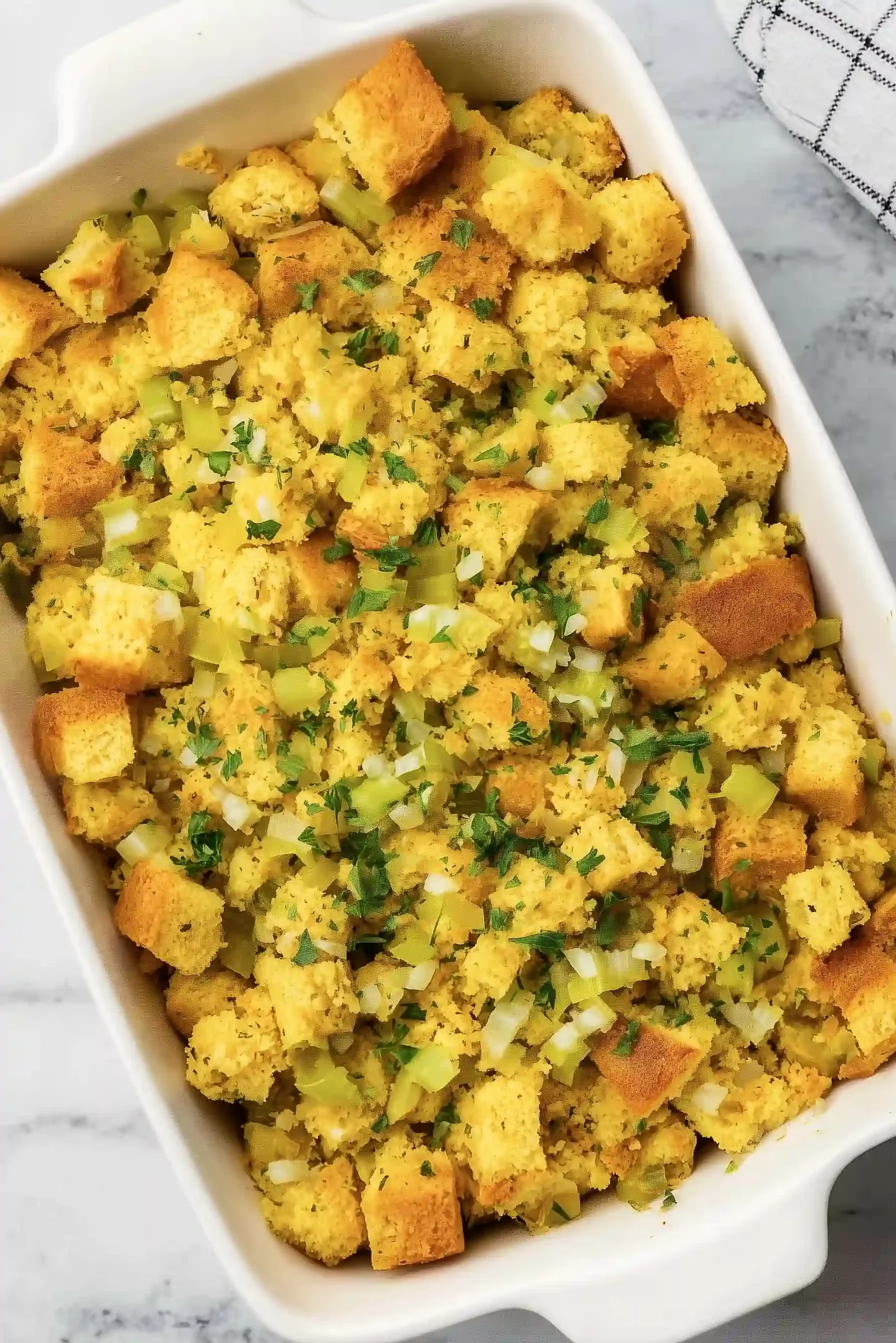 Ultimate Vegan Cornbread Stuffing - theamazingfood
