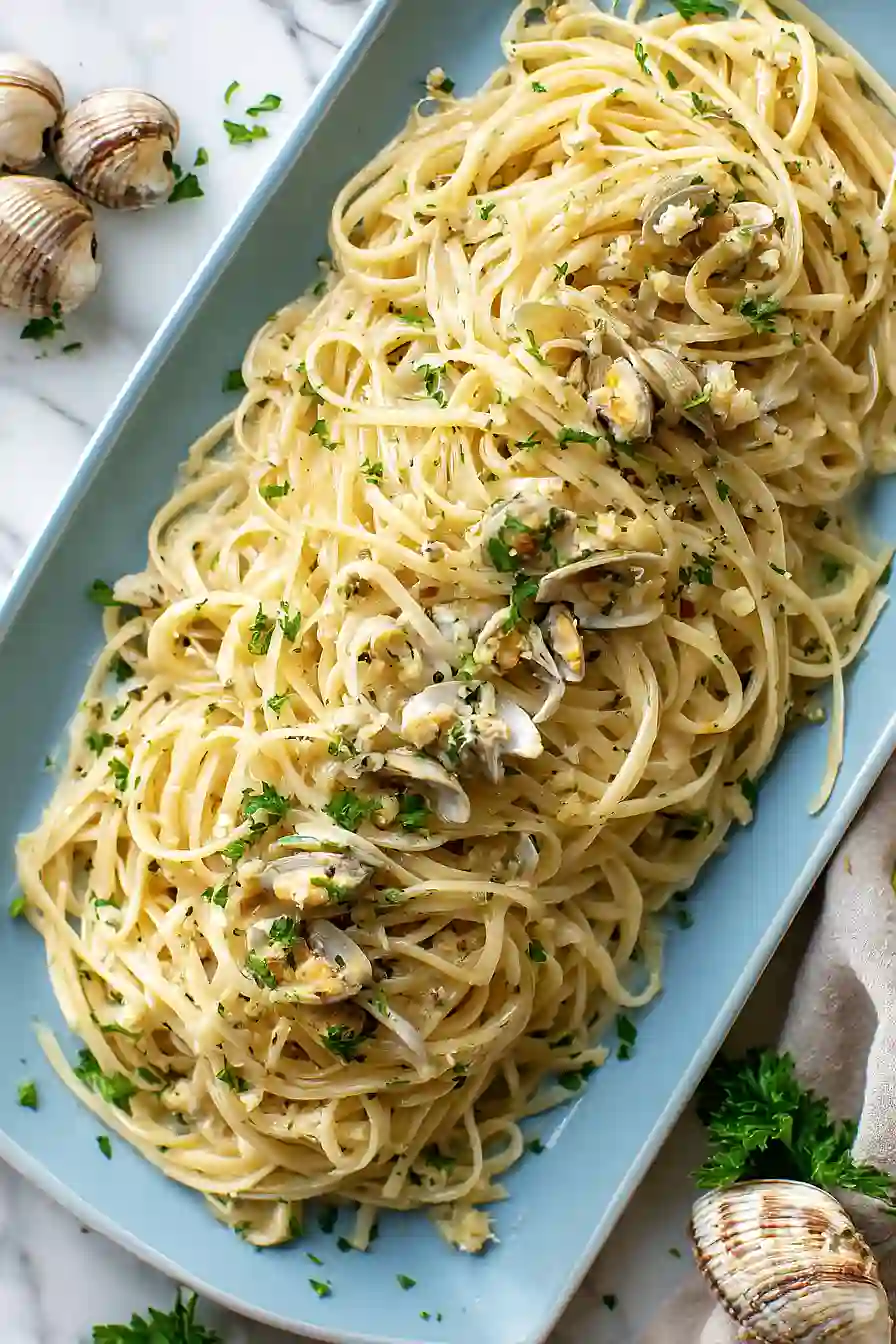 Simple Linguine with Canned Clam Sauce - theamazingfood