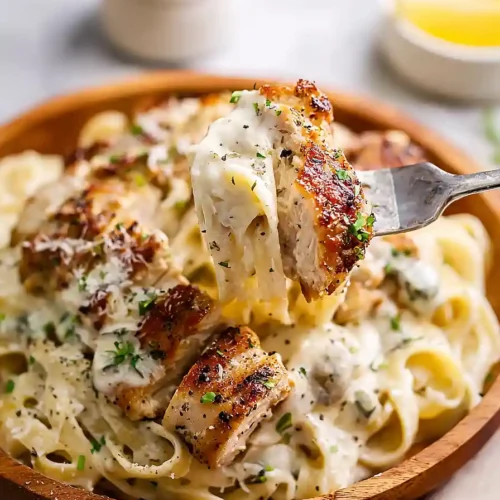 Homemade Chicken Thigh Fettuccine Alfredo - theamazingfood